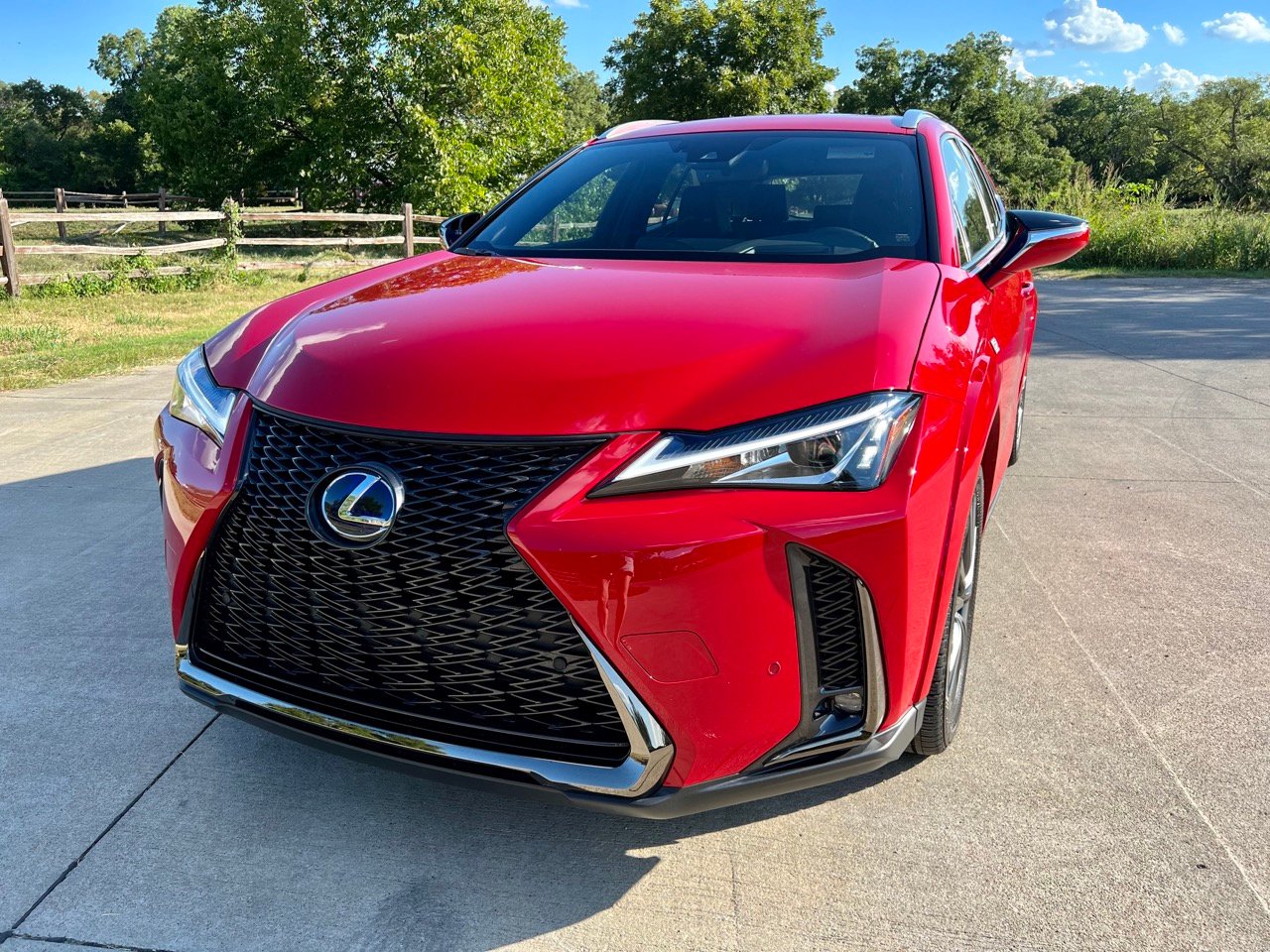 REVIEW: 2022 Lexus UX 250h F Sport Luxury
