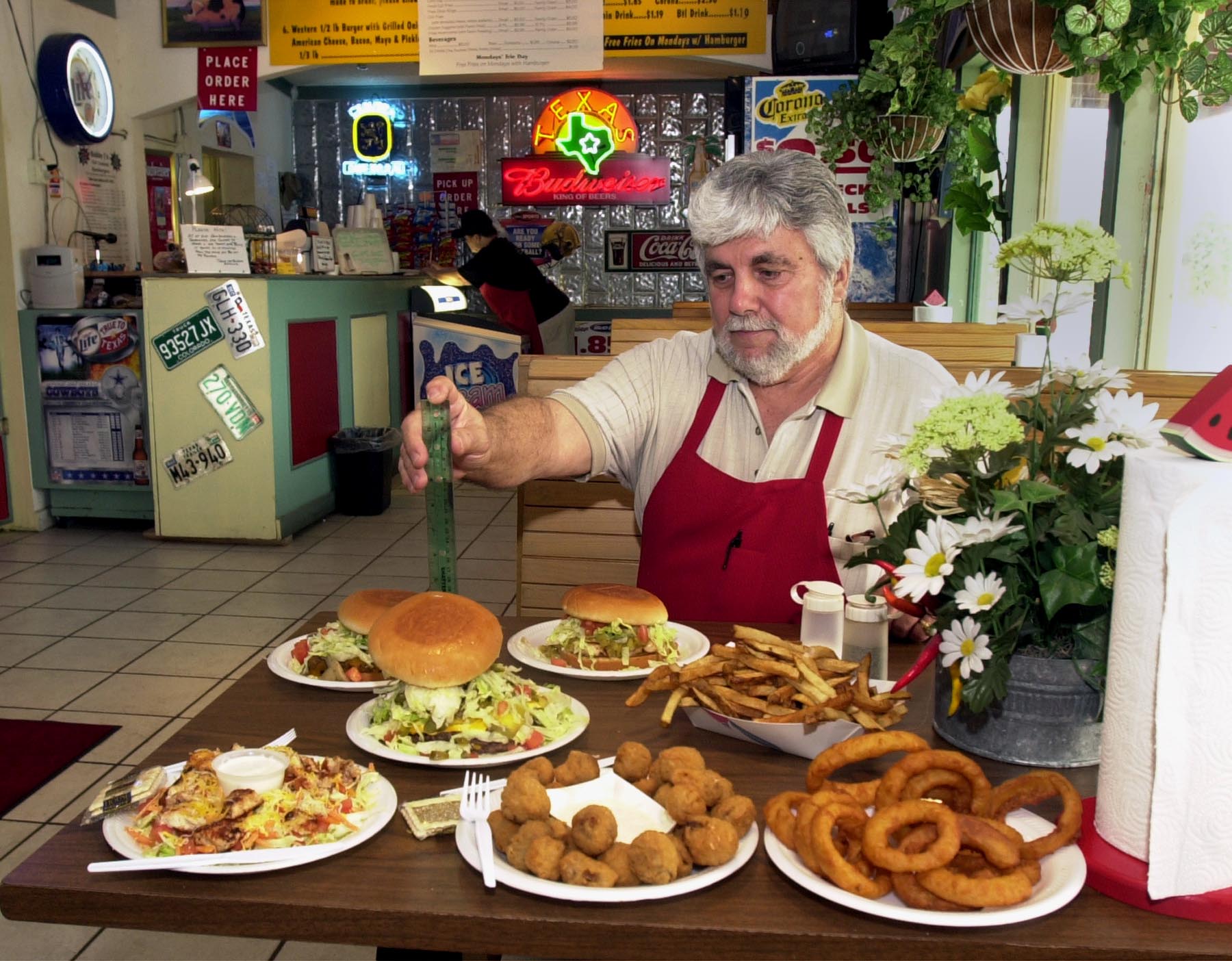 Helotes favorite Bobby J’s Old Fashioned Hamburgers closes