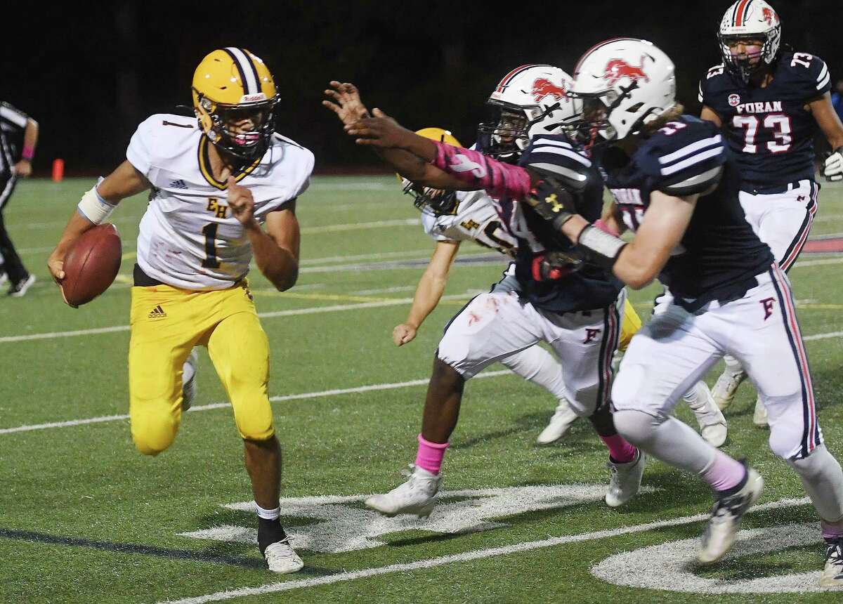 Foran football beats East Haven; best start since 2015