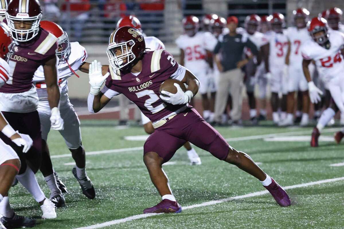 North Shore Mustangs top Summer Creek Bulldogs, remain unbeaten