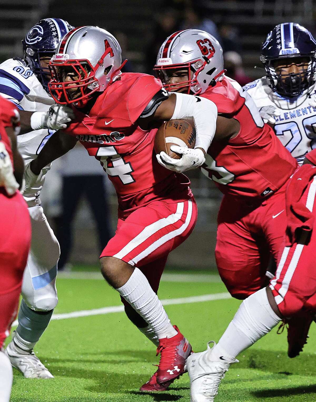 Fort Bend Clements Rangers rally past FB Travis Tigers