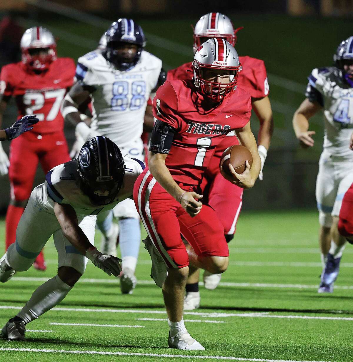 Fort Bend Clements Rangers rally past FB Travis Tigers