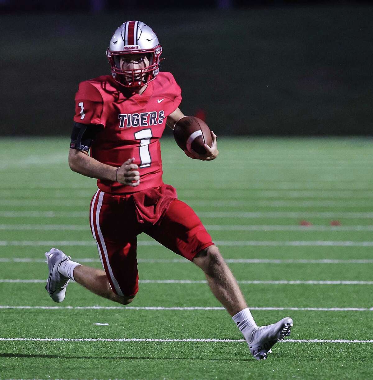 Fort Bend Clements Rangers rally past FB Travis Tigers