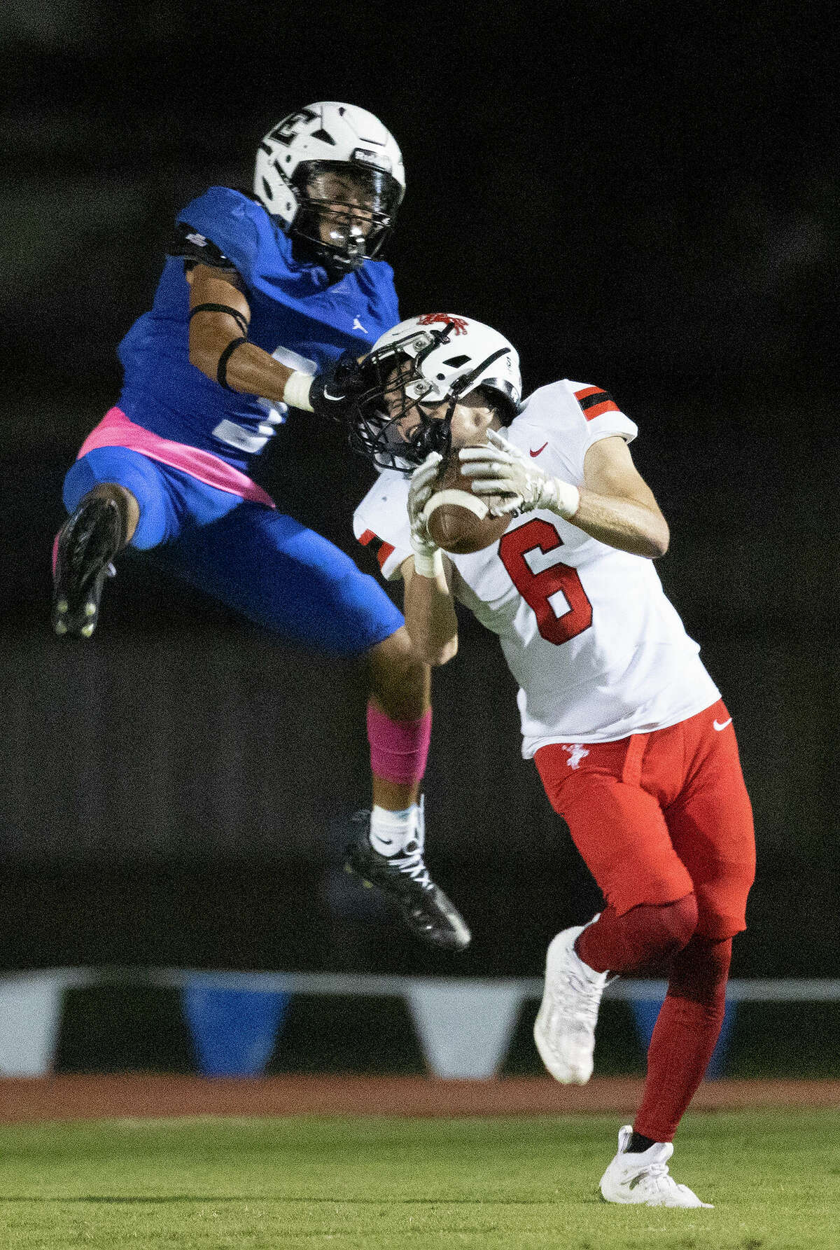 Episcopal Knights cruise past St. John's Mavericks