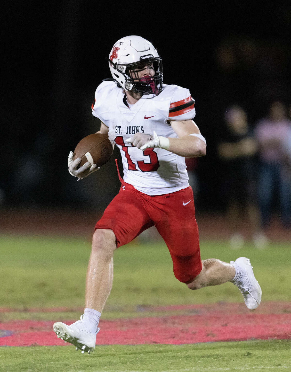 Episcopal Knights cruise past St. John's Mavericks