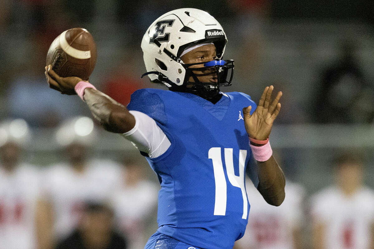 Episcopal Knights cruise past St. John's Mavericks