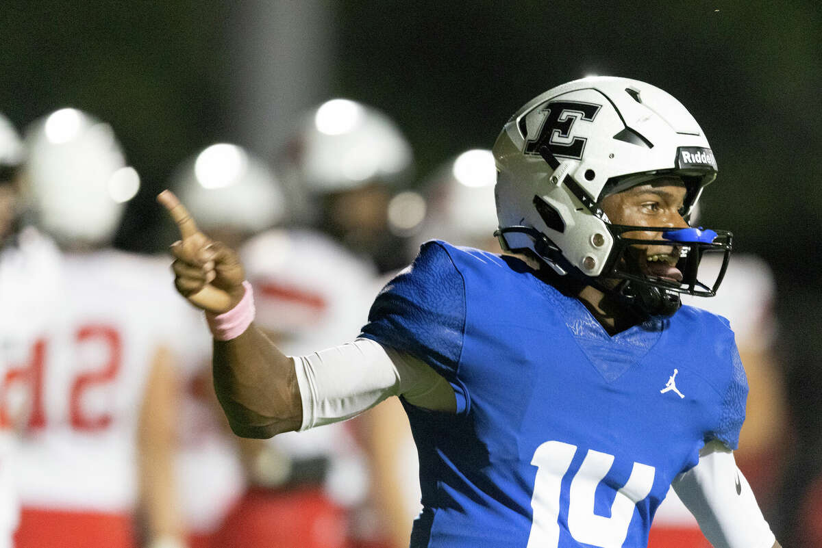 Episcopal Knights cruise past St. John's Mavericks