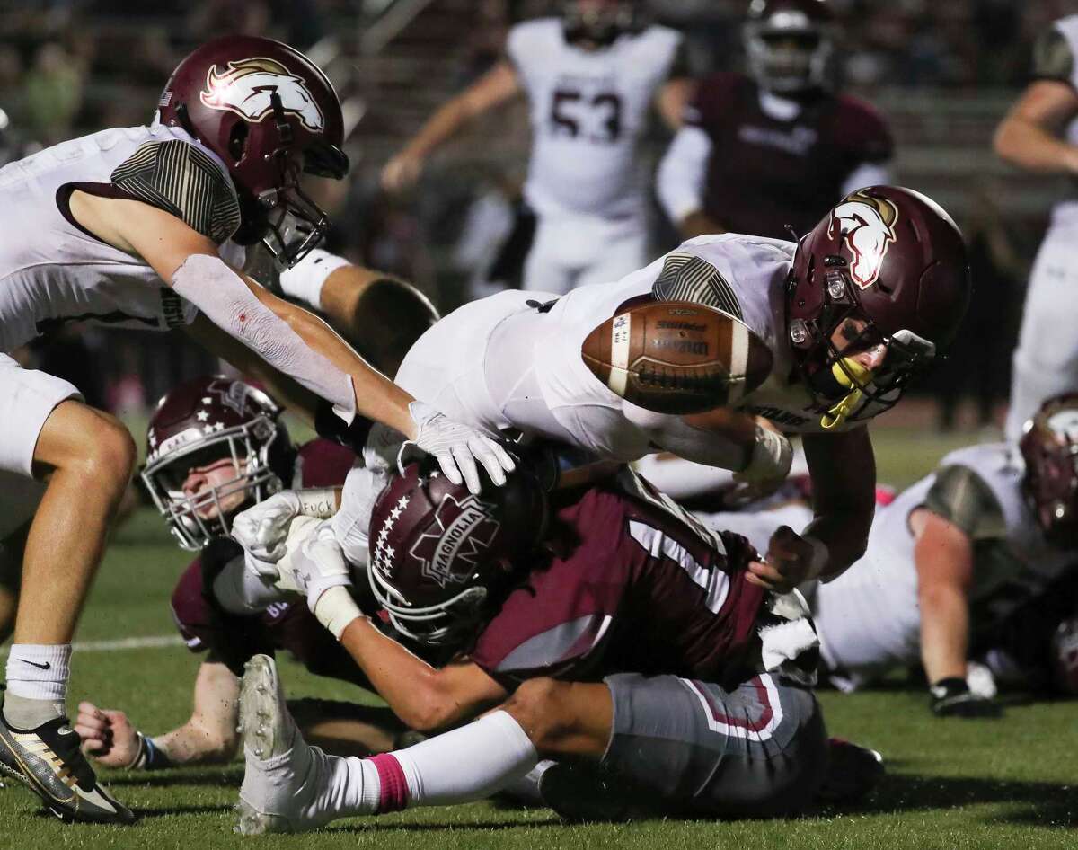 Magnolia Bowl stays with Mustangs after 26-21 win at Magnolia