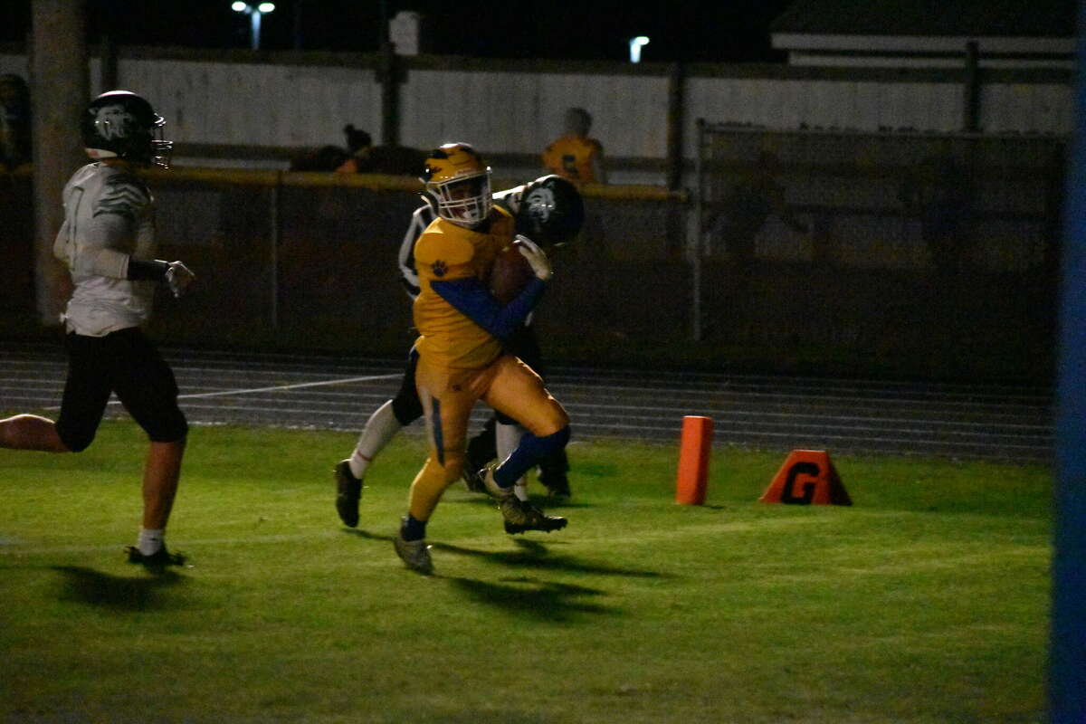 Evart Wildcats football beat Houghton Lake 49-0 on October 7
