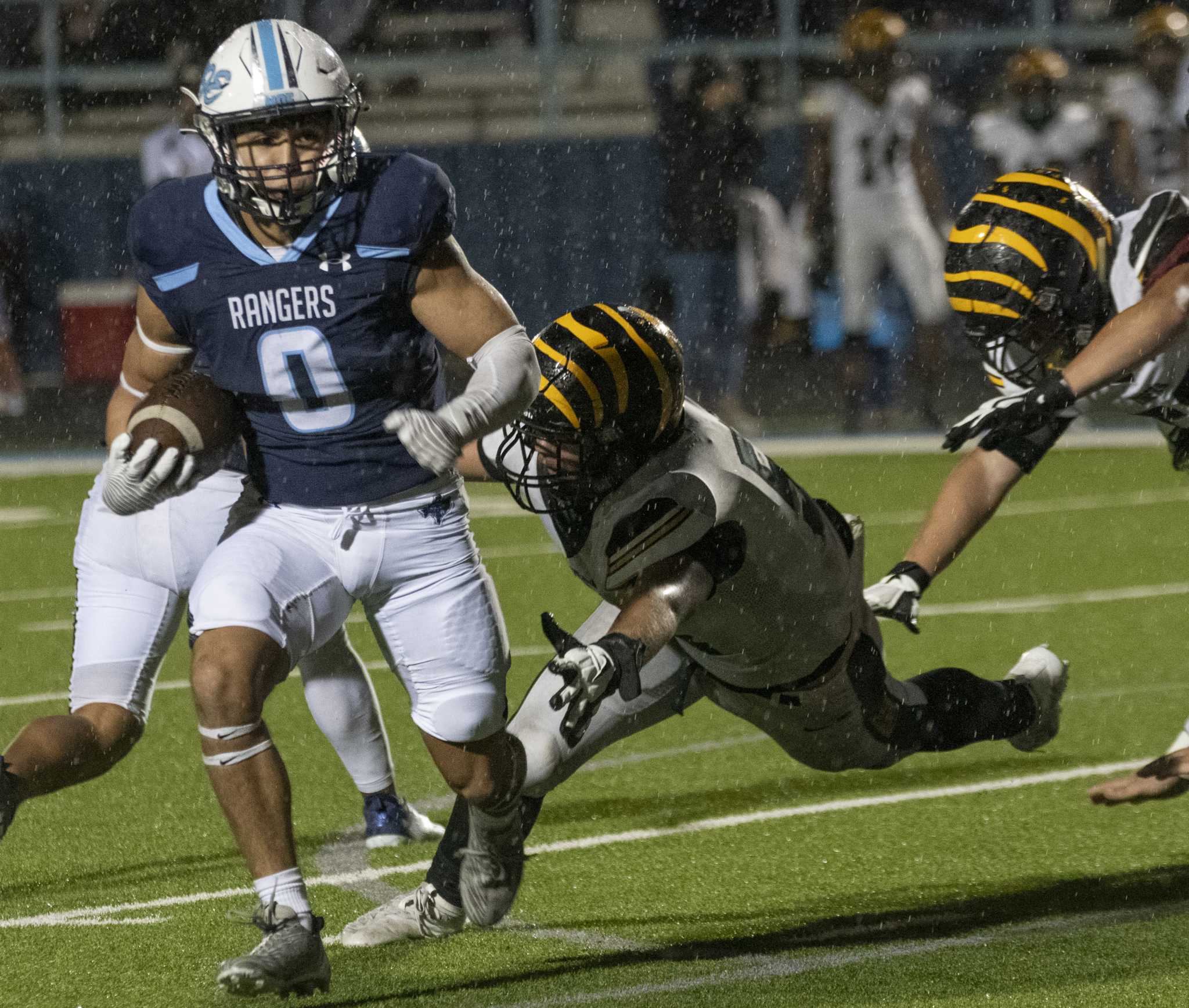 AREA PLAYER OF THE WEEK: Greenwood’s Fikes has big game 1 year after ...