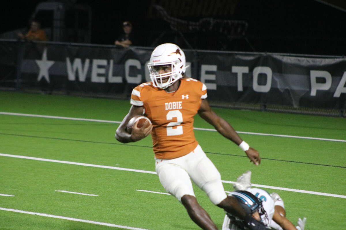 Dobie tops Memorial for Battle of the Beltway title