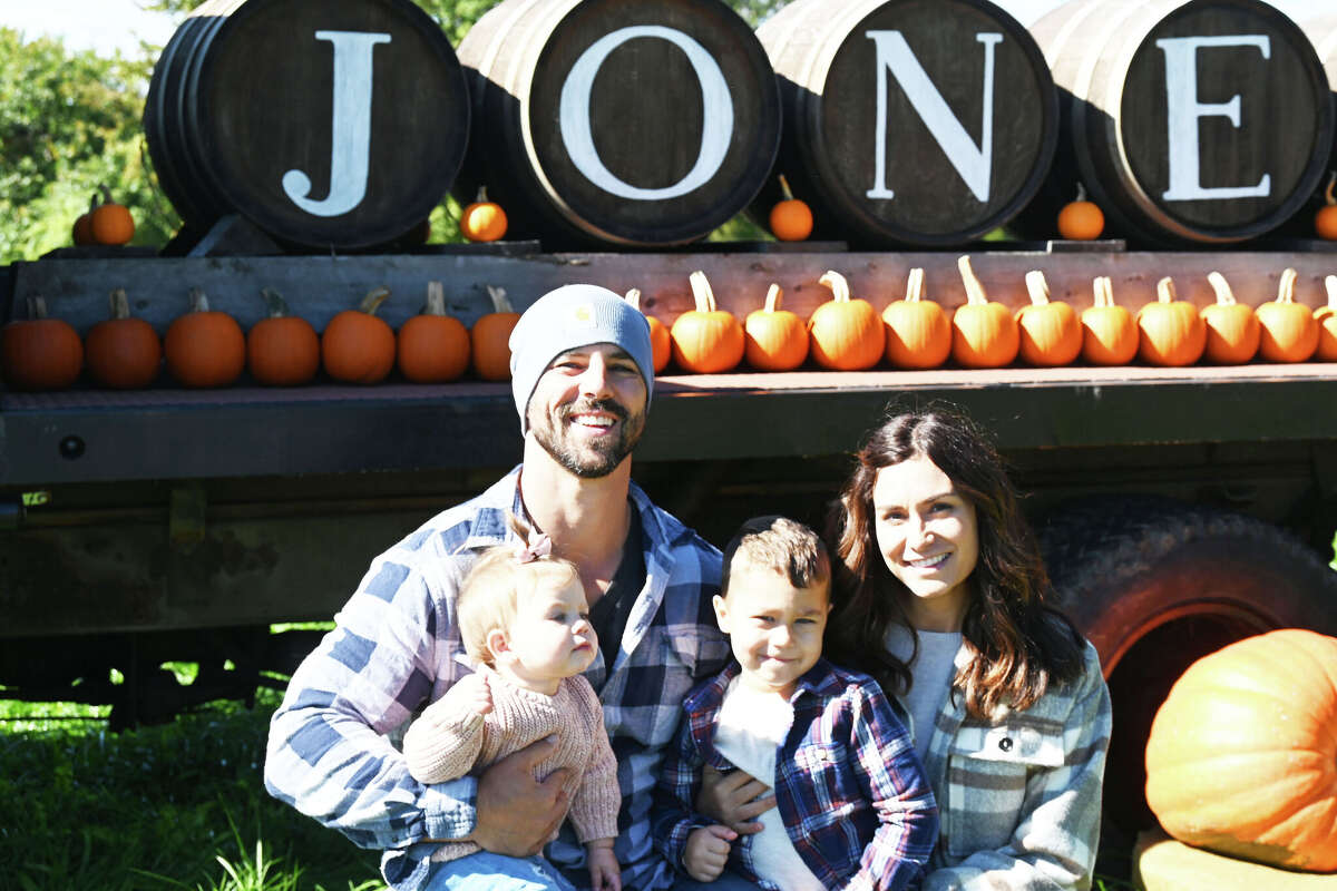 SEEN: Pumpkin Picking at Shelton’s Jones Family Farm 2022