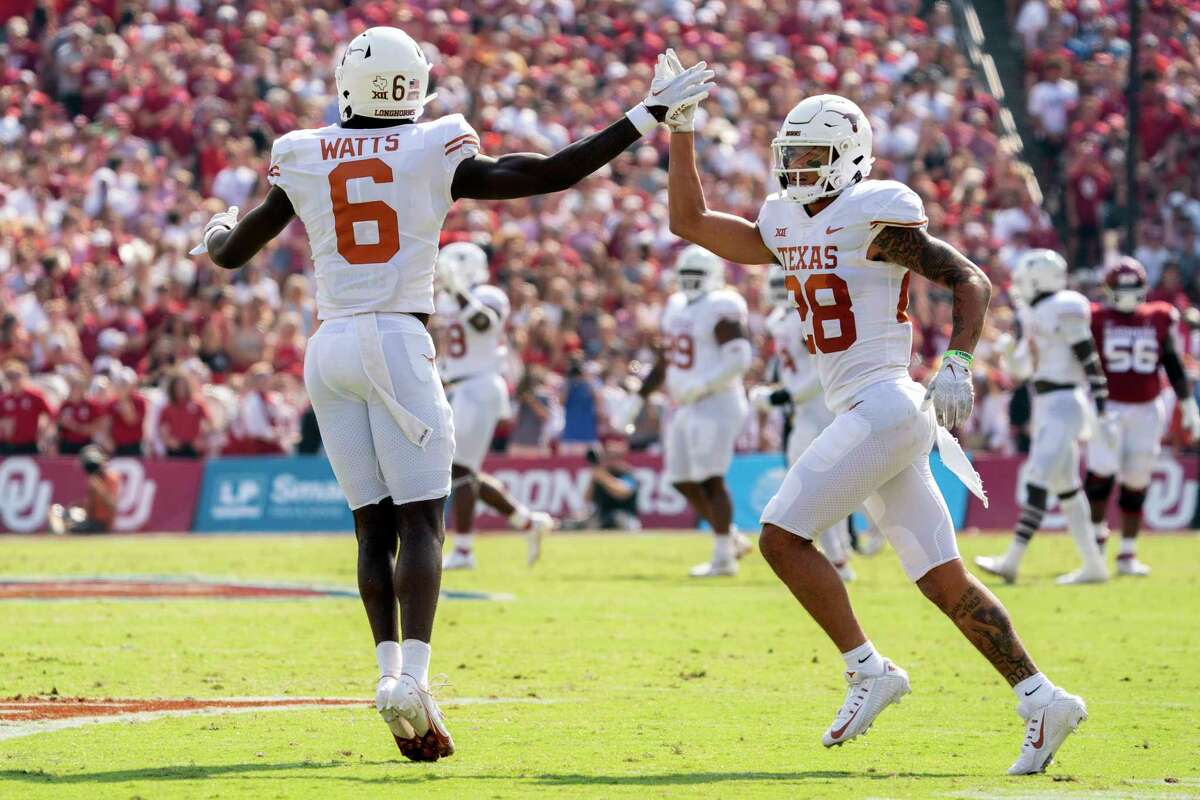 College football: Texas routs Oklahoma in record-setting fashion