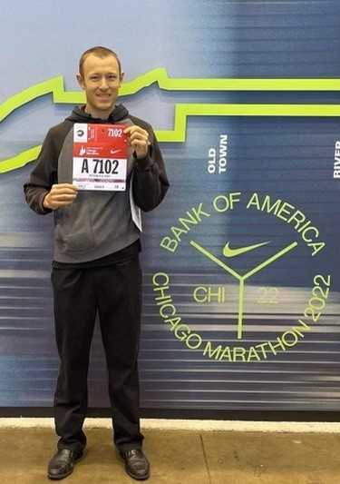 Meet the man who finished the Chicago Marathon with world-best Special ...
