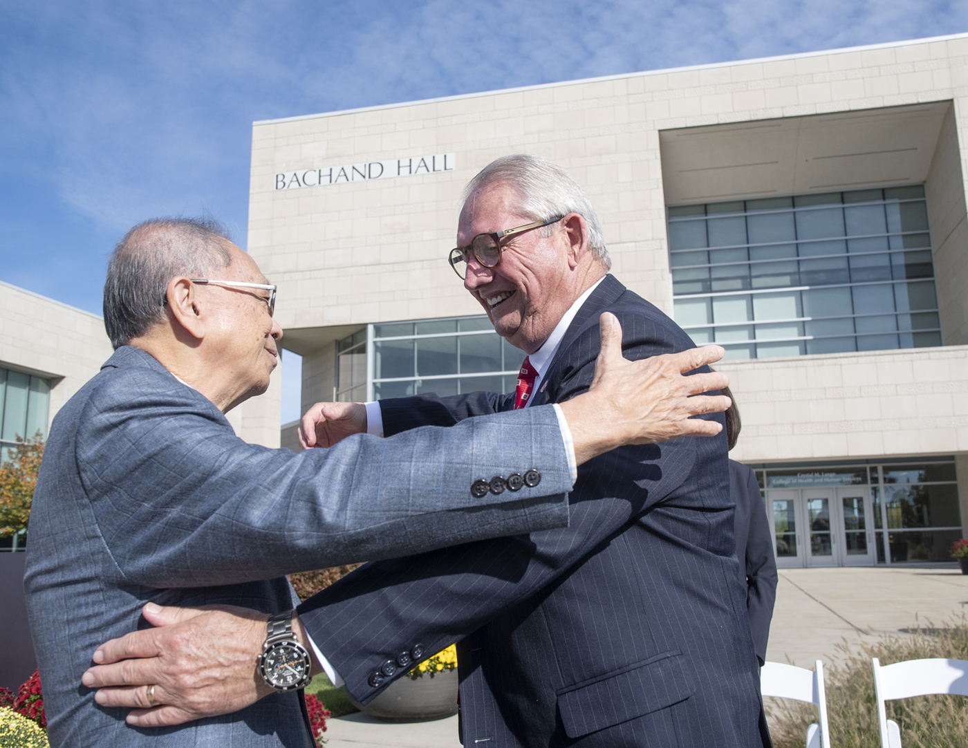 Saginaw Valley State University honors fourth president with newly ...
