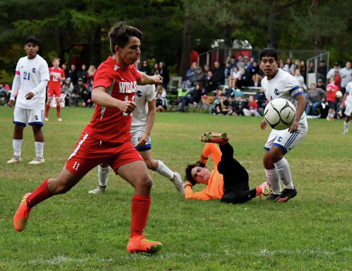 Maple Hill boys' soccer beats Ichabod Crane to win its Columbus Day ...