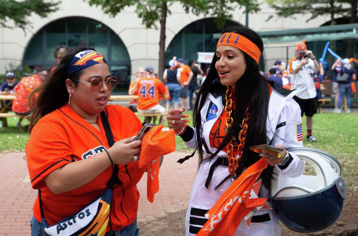 Astros fans don't let work stop them from attending ALDS game