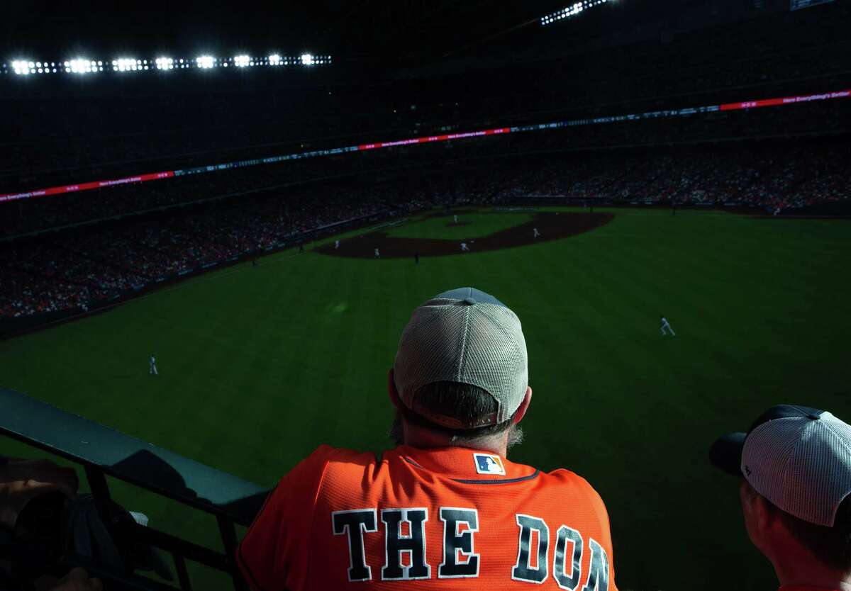 Astros fans don't let work stop them from attending ALDS game