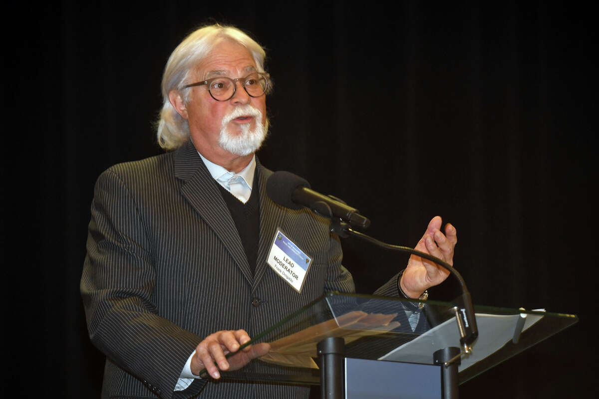 Bridgeport police chief finalists pitch vision at 1st forum