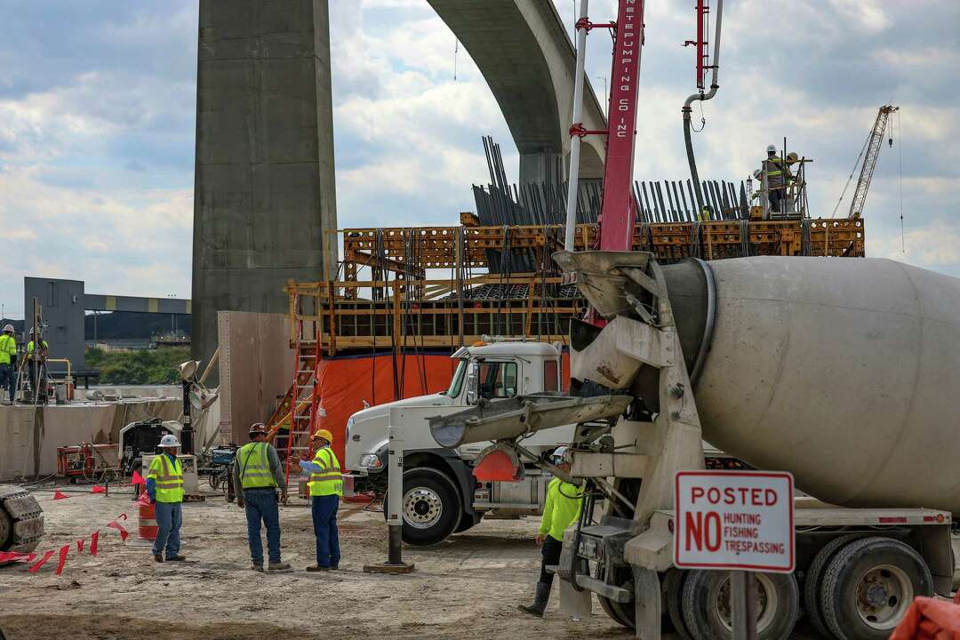 New $1.3B Houston Ship Channel Bridge resumes work