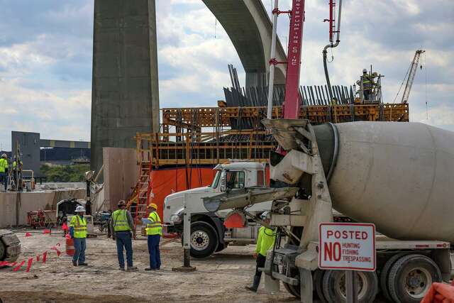 New $1.3B Houston Ship Channel Bridge resumes work