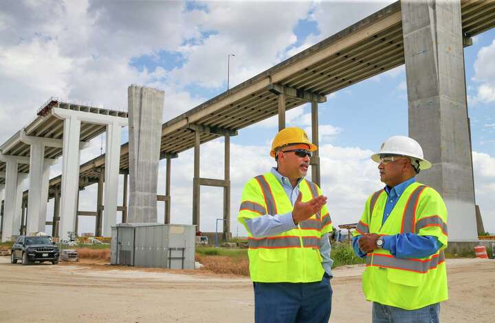 New $1.3B Houston Ship Channel Bridge resumes work