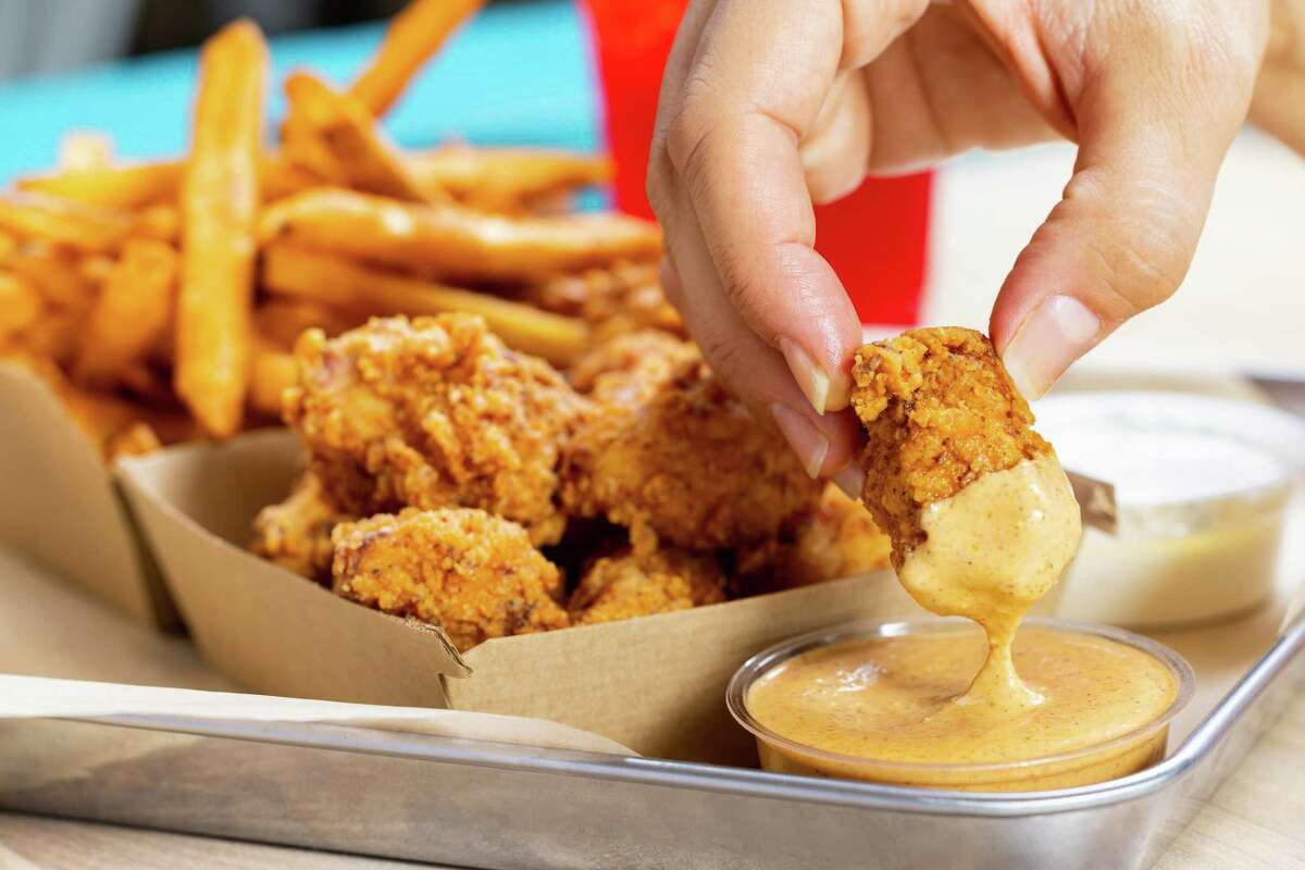 Houston’s love for fried chicken sandwiches continues with restaurant ...