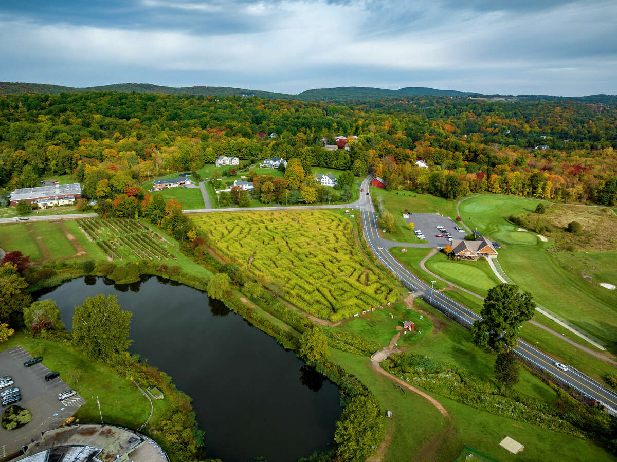 Where to catch peak foliage in Connecticut this weekend