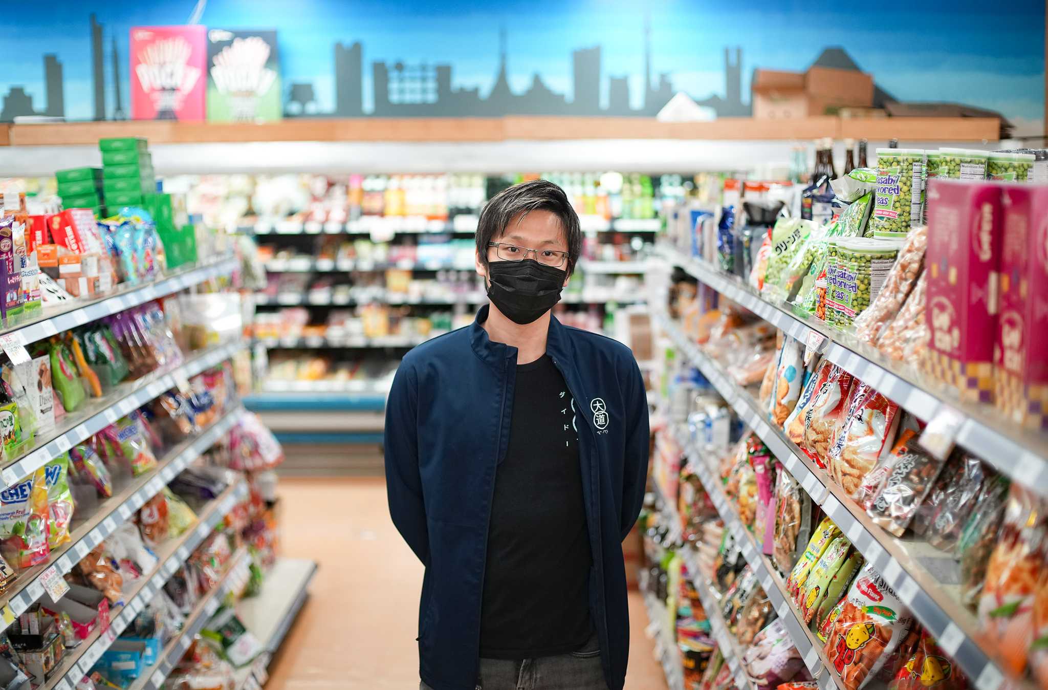 A strong dollar is shaking up world markets, even if American consumers ...