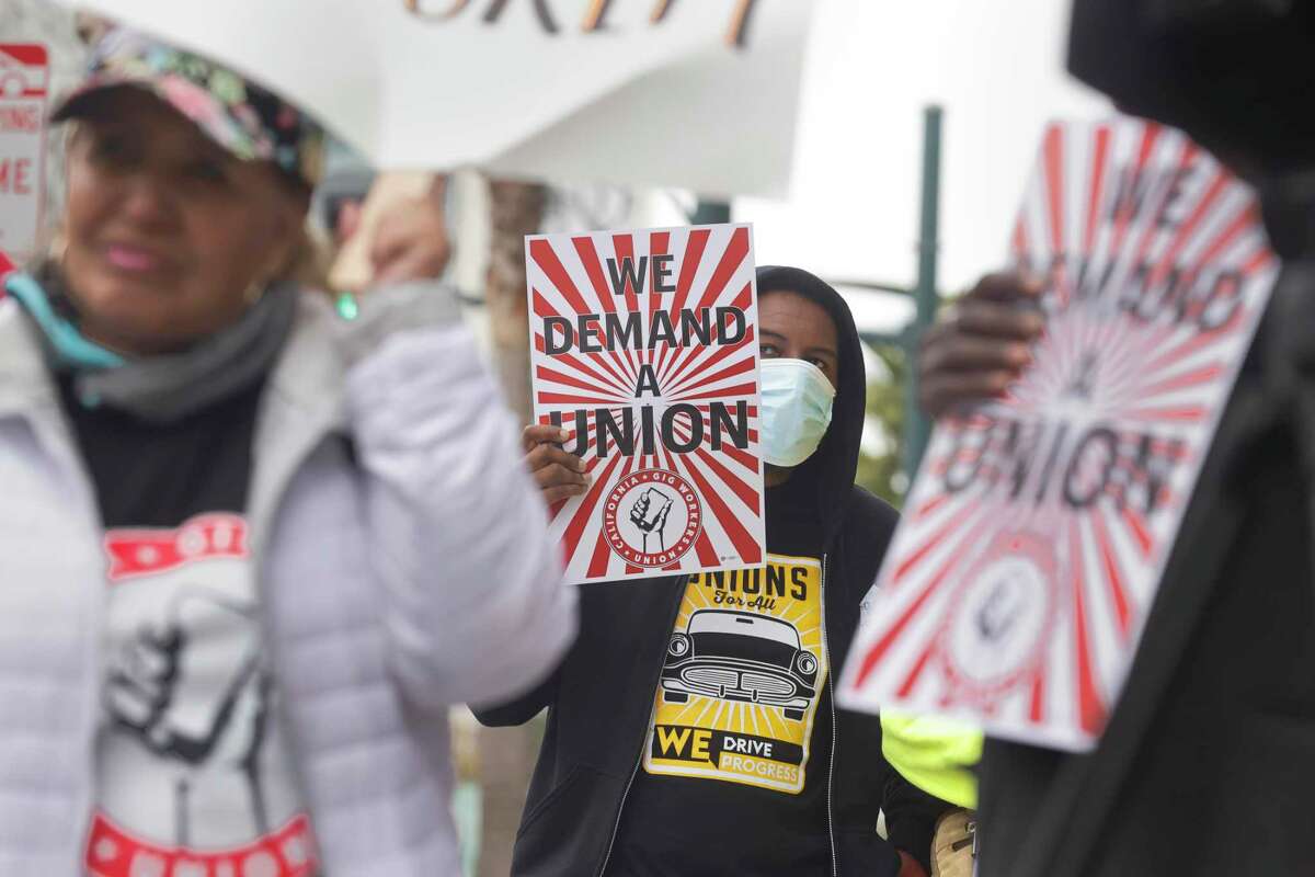 Here’s why California Lyft and Uber gig workers are forming a union ...