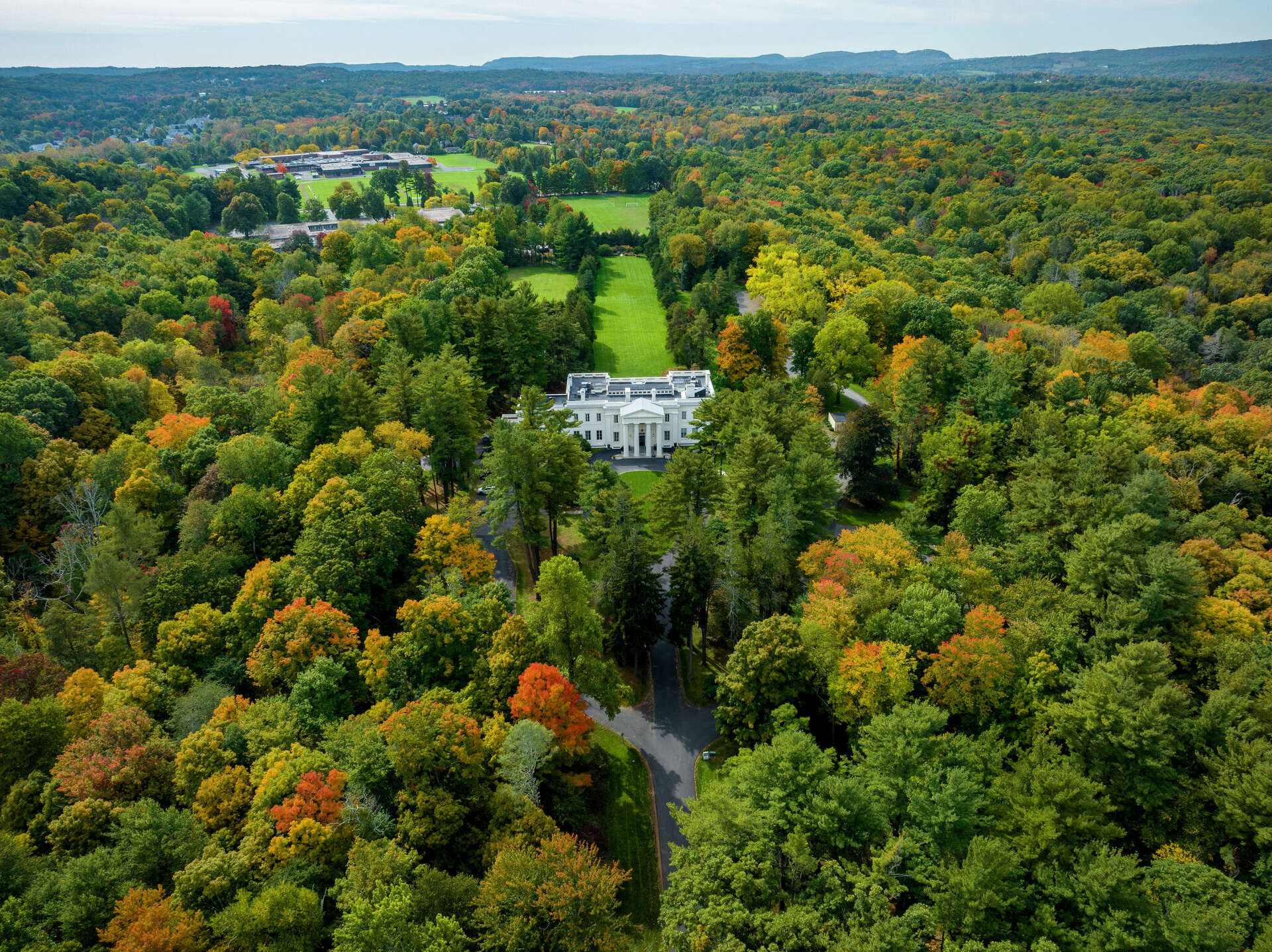 7 scenic drives in Connecticut to view fall foliage