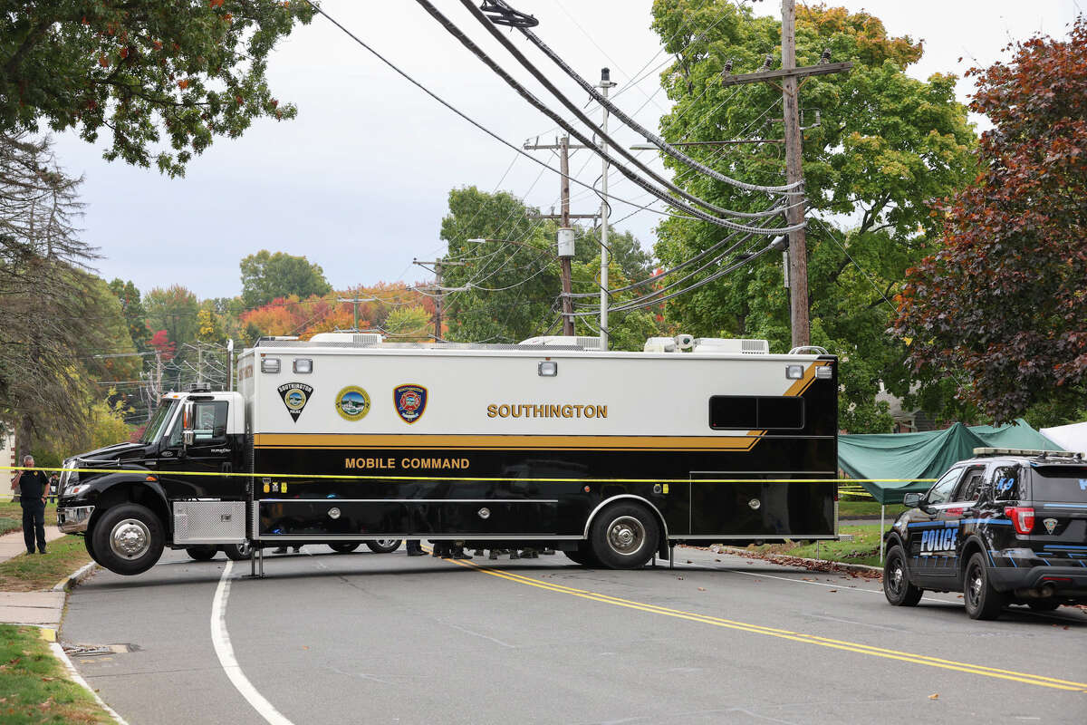 Officials: Bristol cops killed may have been lured to ambush