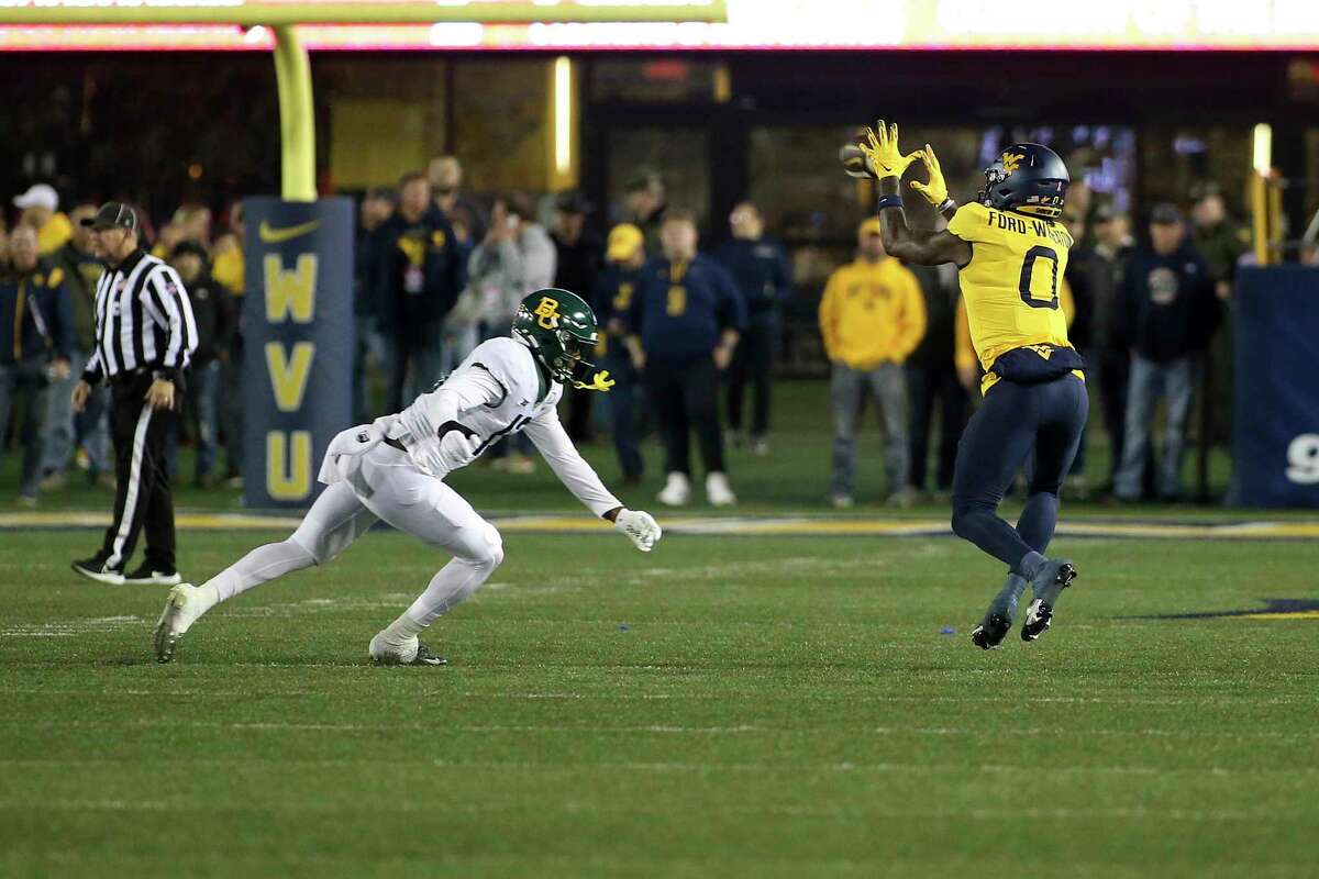 Field goal lifts West Virginia over Baylor