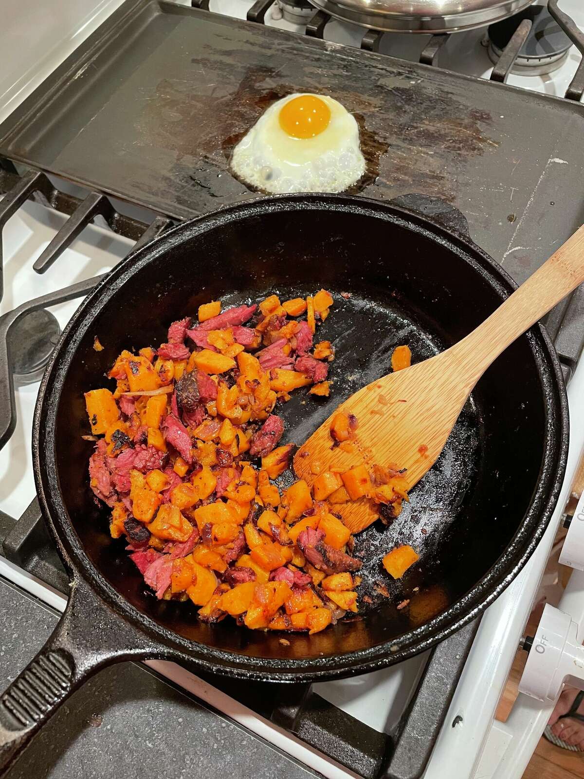 Za'atar spice blend to make at home, enjoy with chicken, hash