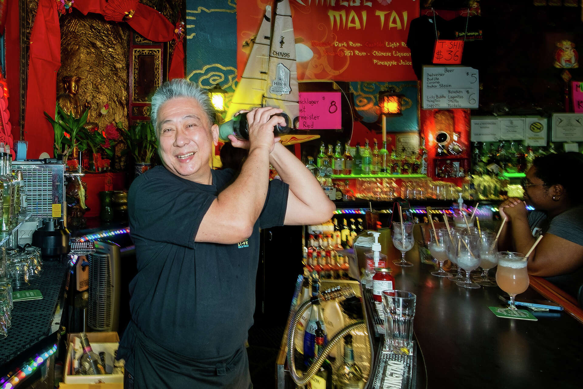 San Francisco Chinatown's perfect 85-year-old dive bar