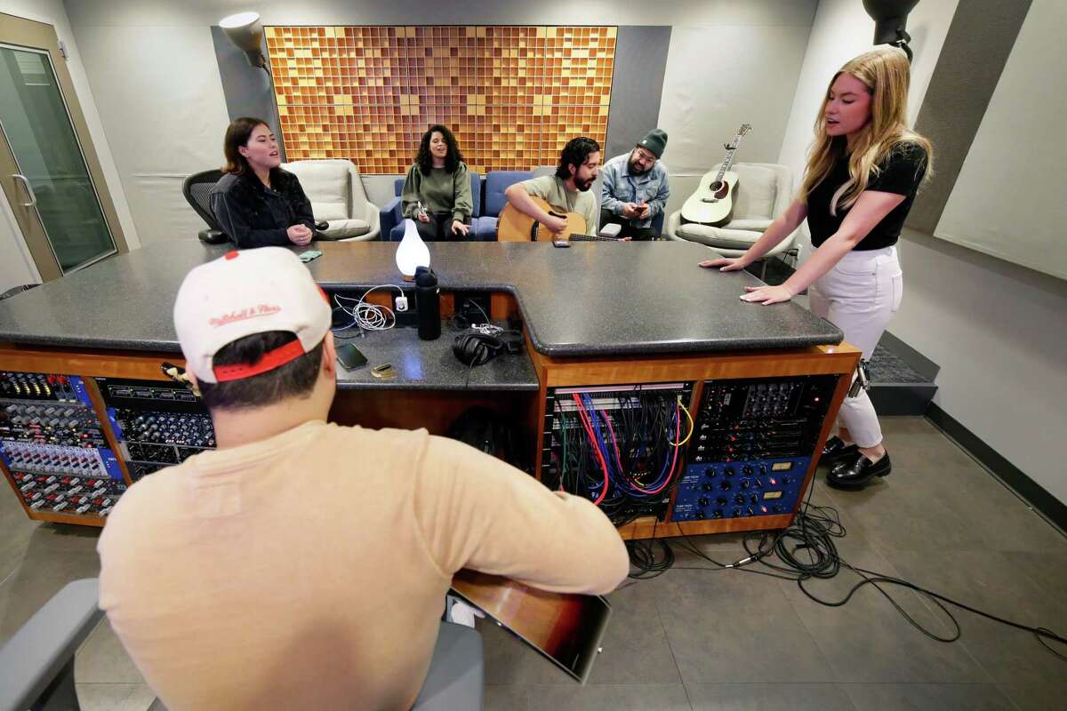 The band at one of the nation's largest churches, Houston's Lakewood ...