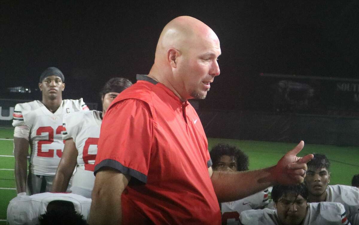 Trojans tame Texans in 59th annual meeting