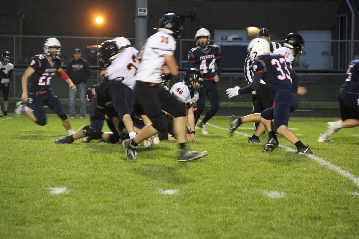 Ubly improves to 8-0, defeating USA 42-0