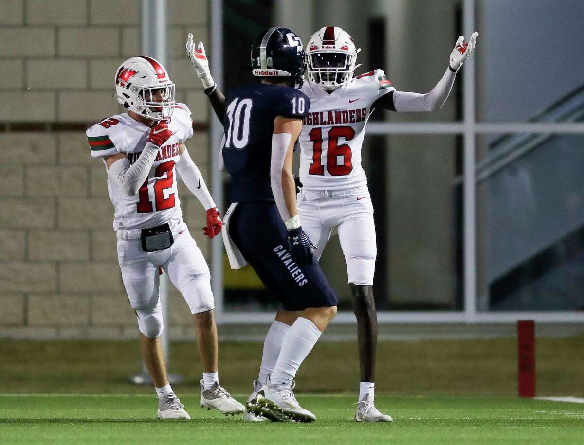 The Woodlands tops College Park for fourth straight win