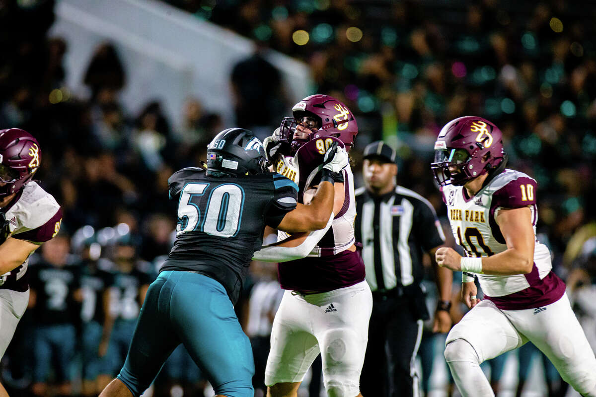 Deer Park Deer rout Pasadena Memorial Mavericks