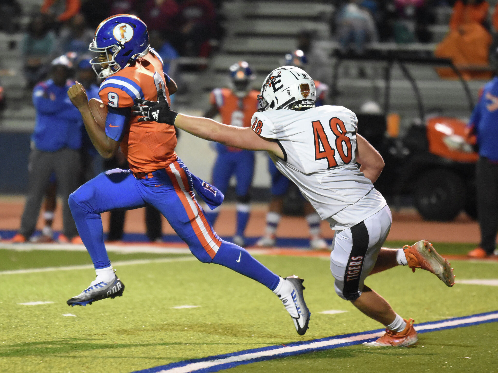 SWC FOOTBALL ROUNDUP: East St. Louis falls in battle of state powers