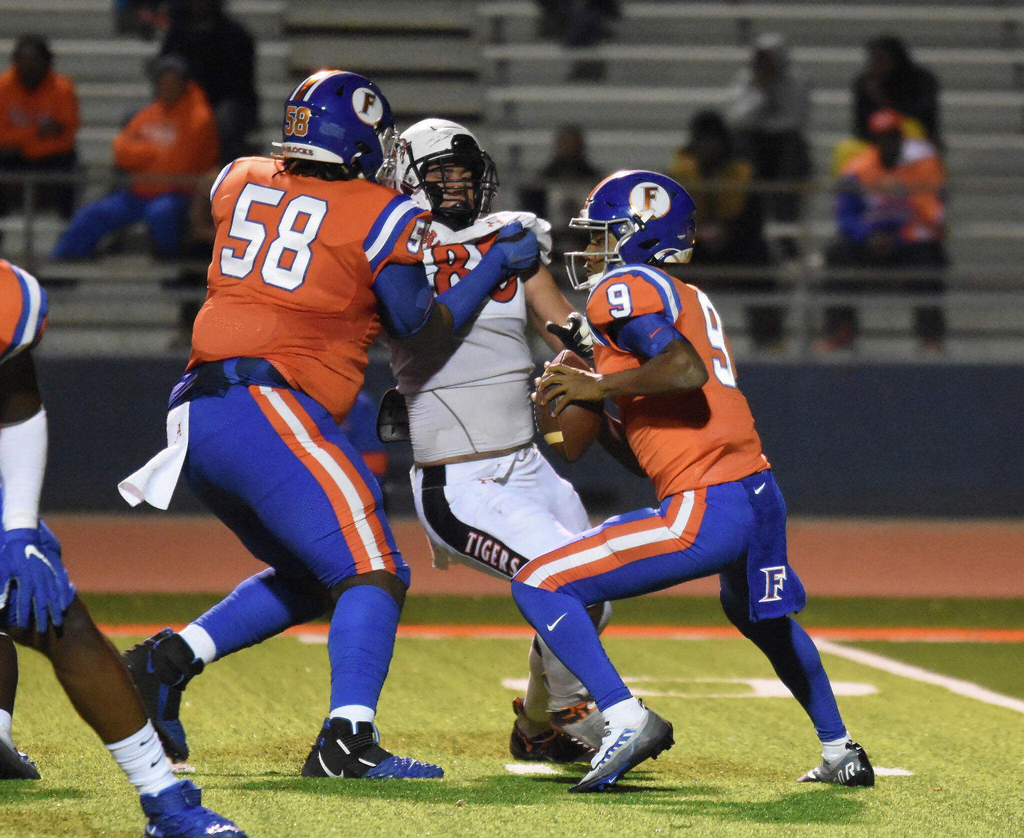 SWC FOOTBALL: East St. Louis routs Alton