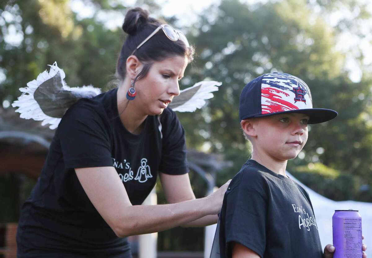 Montgomery County community comes together for Walk to End Alzheimer's