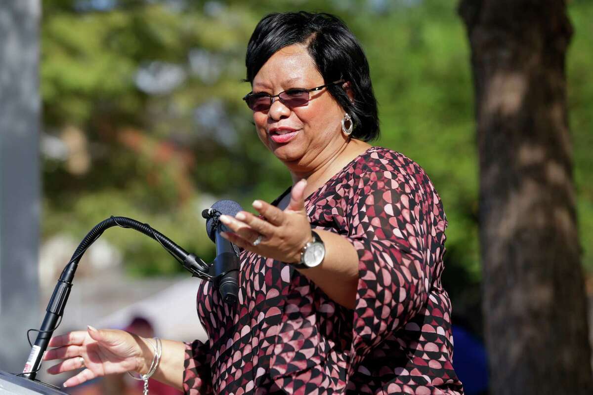One of Houston's busiest libraries reopens after 5 years