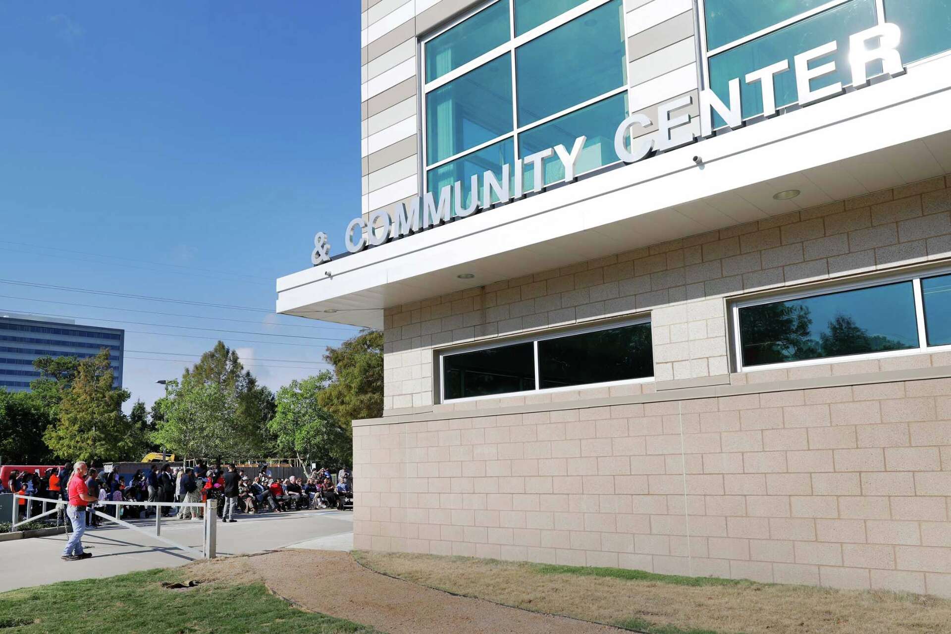 One of Houston's busiest libraries reopens after 5 years