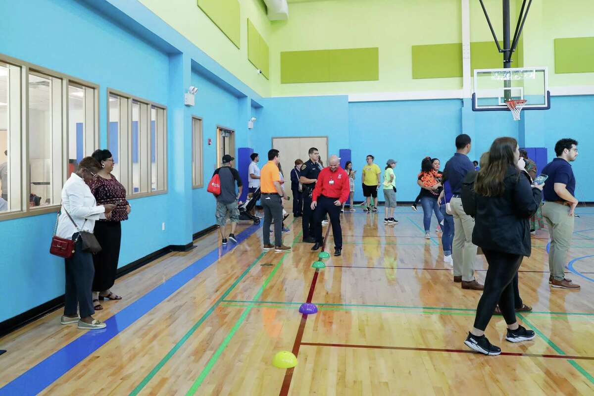 One of Houston's busiest libraries reopens after 5 years