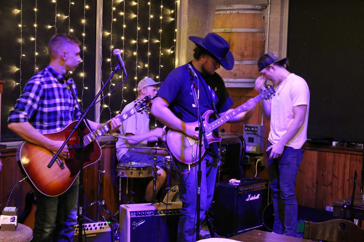 Michigan's 'Six String Revival' brings country sound to Big Rapids