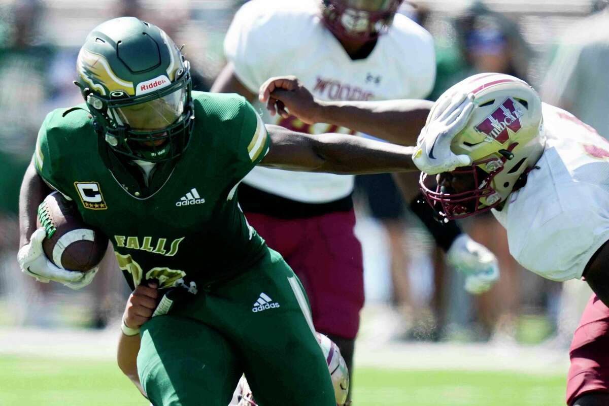 Cypress Falls Golden Eagles defeat Cypress Woods Wildcats