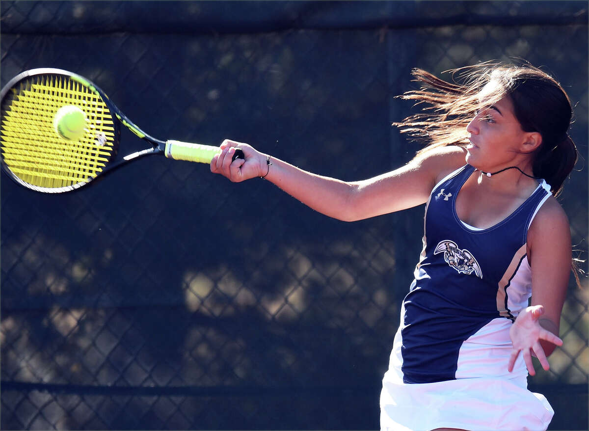 Father McGivney's Taylor, Beck make program history, advance to state