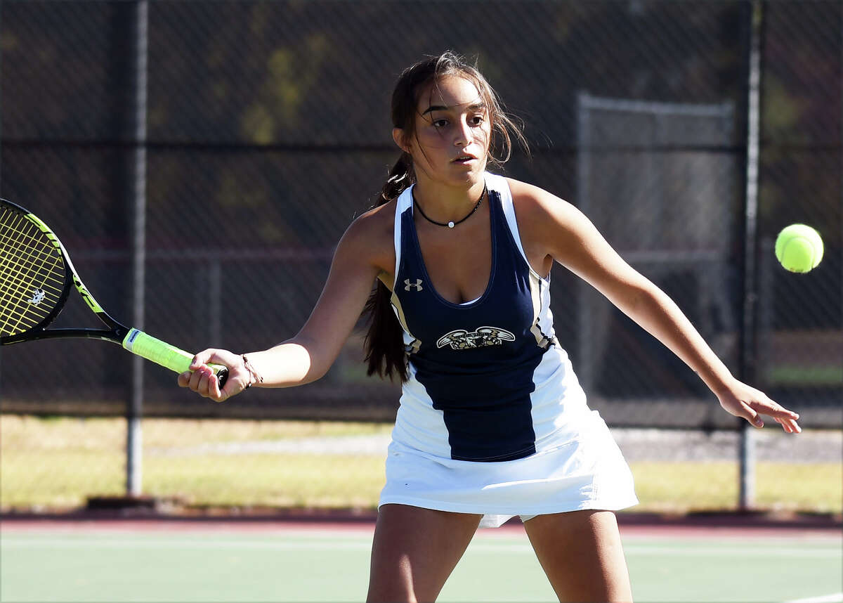 Father McGivney's Taylor, Beck make program history, advance to state